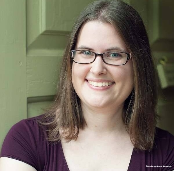 PHC Grad Anna Roberts To Teach U.S. History in Spring 2018